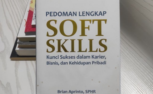 Jual Buku BEKAS ORI - Pedoman Lengkap Soft Skills - SECOND Original ...