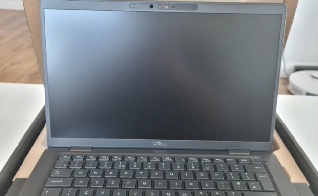 Dell Latitude 7330,13.3 Inch ,intel 10 Core I5,16GB RAM,5G Sim,Windows ...