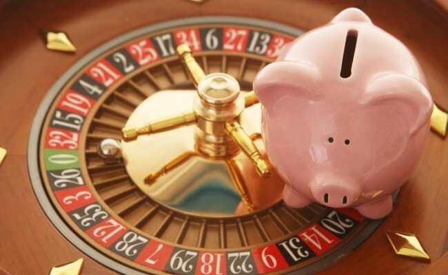 The Surprising Similarities (& Differences) Between Gambling & Investing