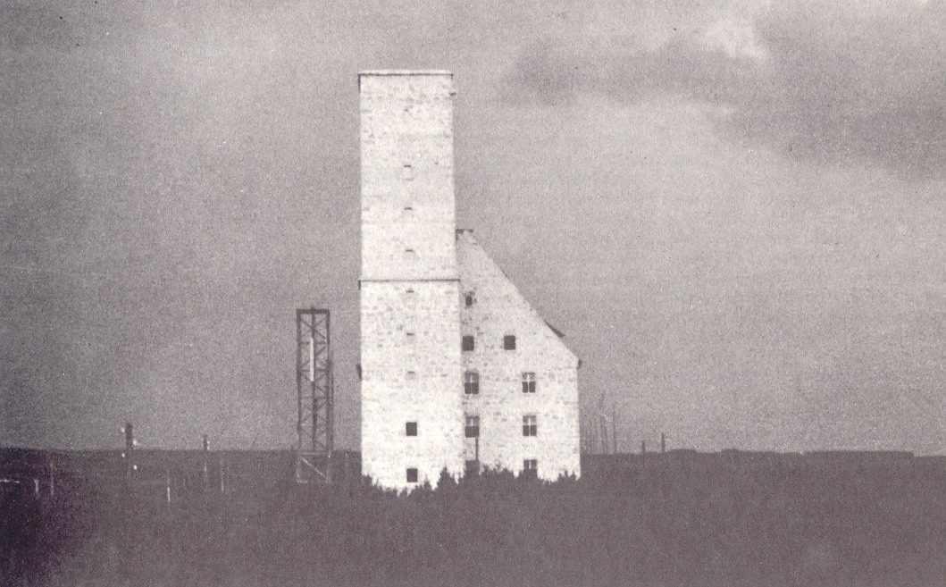 The ‘Electrochord’ and the ‘Kraft Durche Freude Grosstonorgel’. Oskar ...