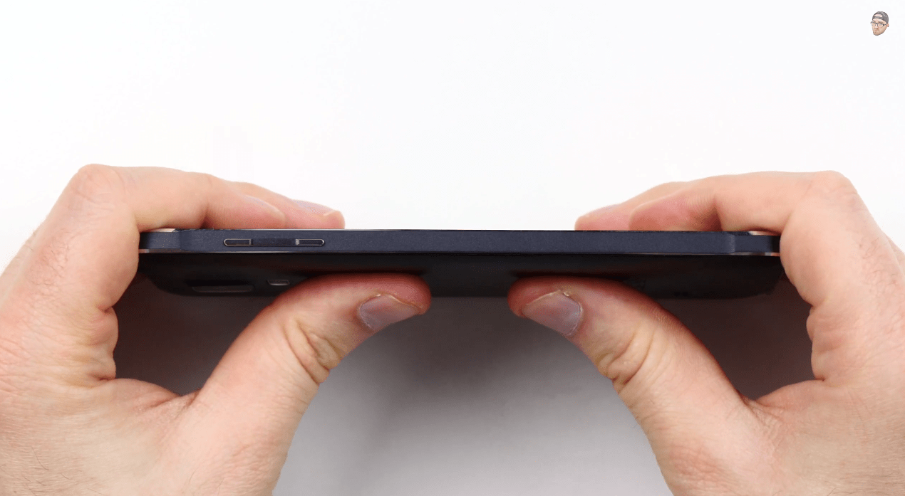 Samsung Galaxy Note 4 gets put through hands-on bend test (Video)