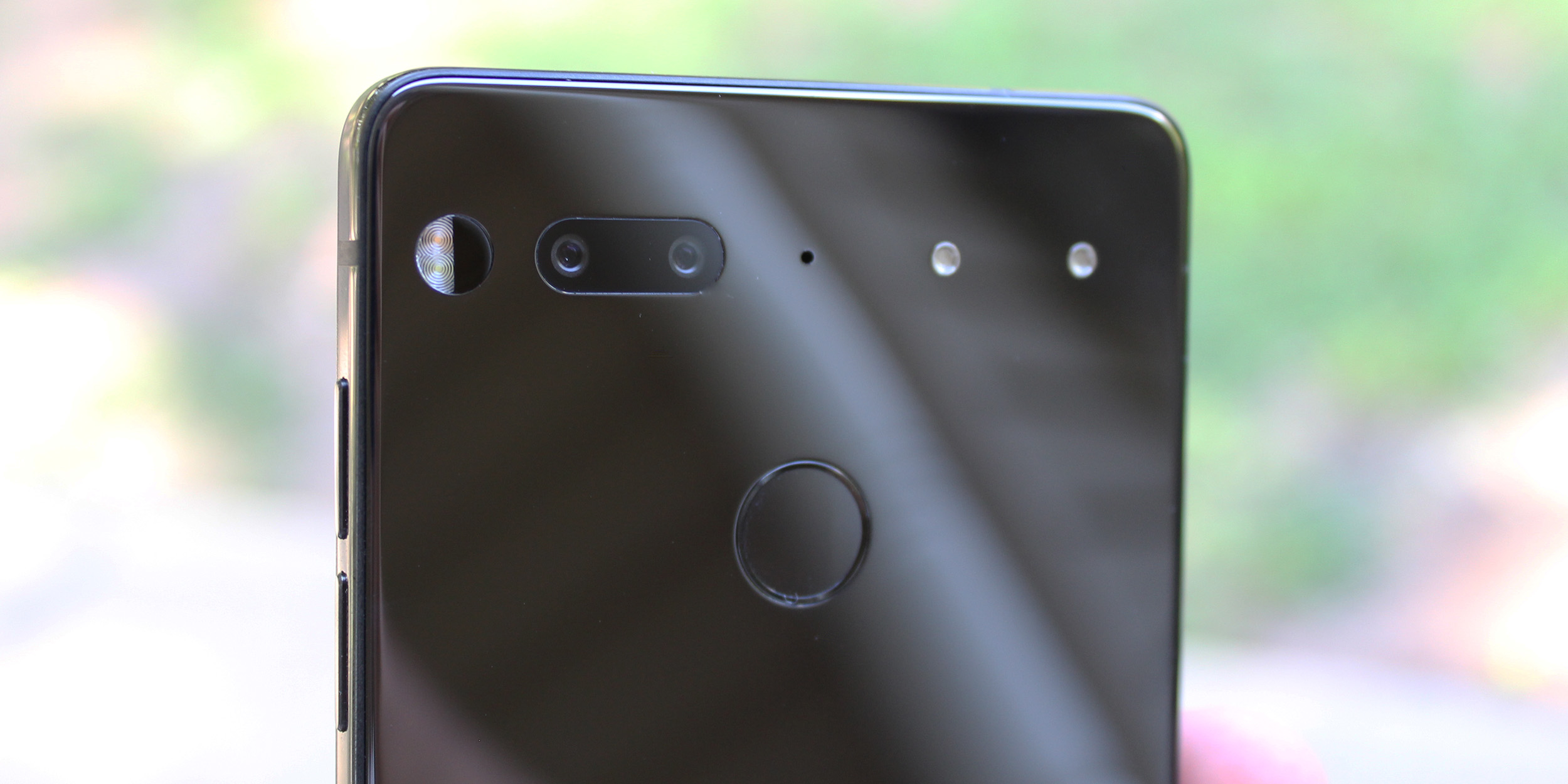 So, what's the deal with the Essential Phone's camera? [Gallery]