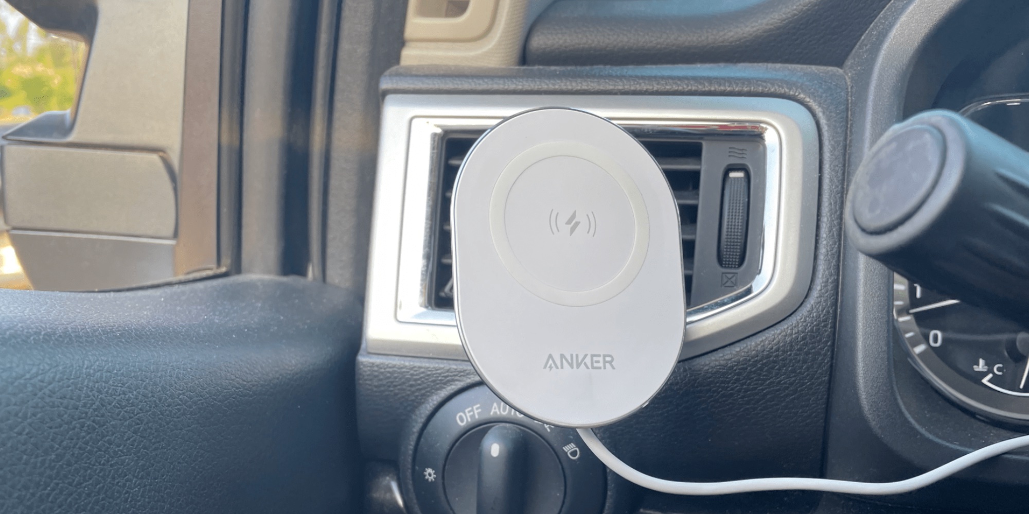 Anker MagSafe Car Mount sees first discount to $24, more - 9to5Mac