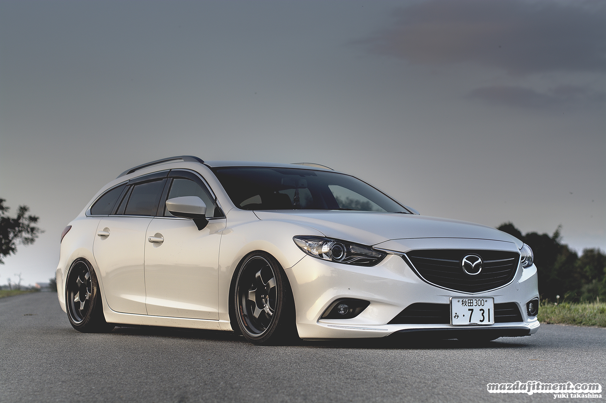 Six Wagon – Mazda Fitment