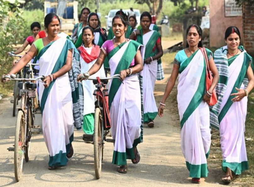 Tata Give EV Scooter : कोल्हान की सहिया साथियों को | Electric Zone India - Electric Zone India