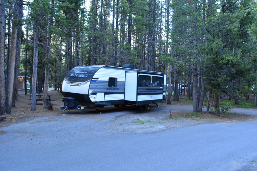 Grant Village Campground - Yellowstone National Park - review • A Crock ...