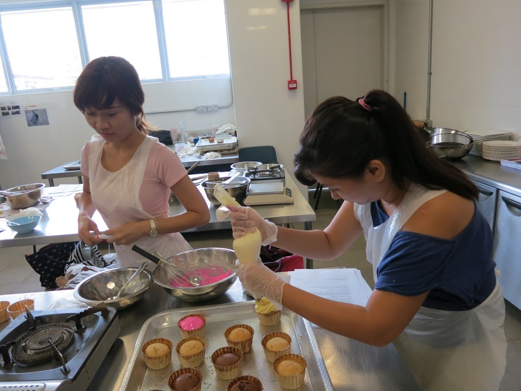 Cupcake Baking Class by Oriton Culinary School - A Deecoded Life