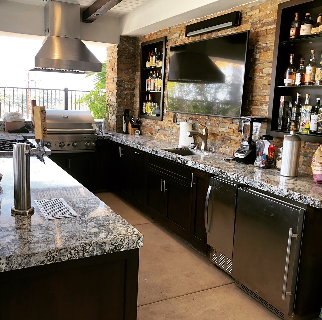 Backyard BBQ & Bar Space | AGC Built