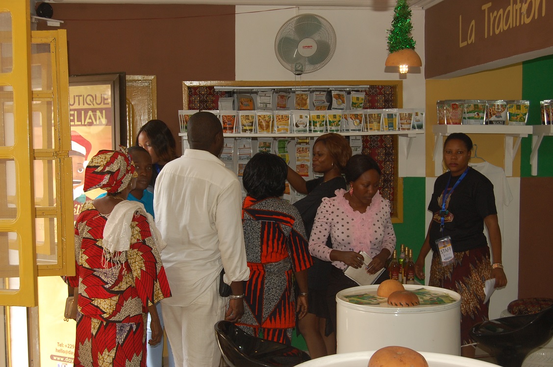 Pour se rapprocher davantage de ses consommateurs : Regis Ezin inaugure ...