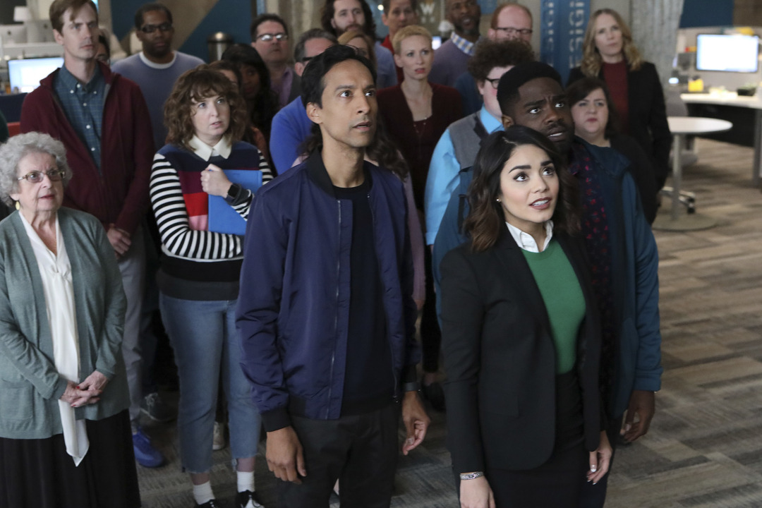 Powerless: Season 1, Episode 1 "Wayne or Lose" Review • AIPT