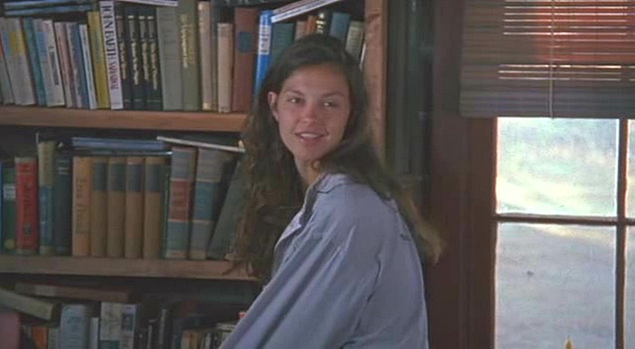 Strange and Fantastic Tales: 'Ruby in Paradise'