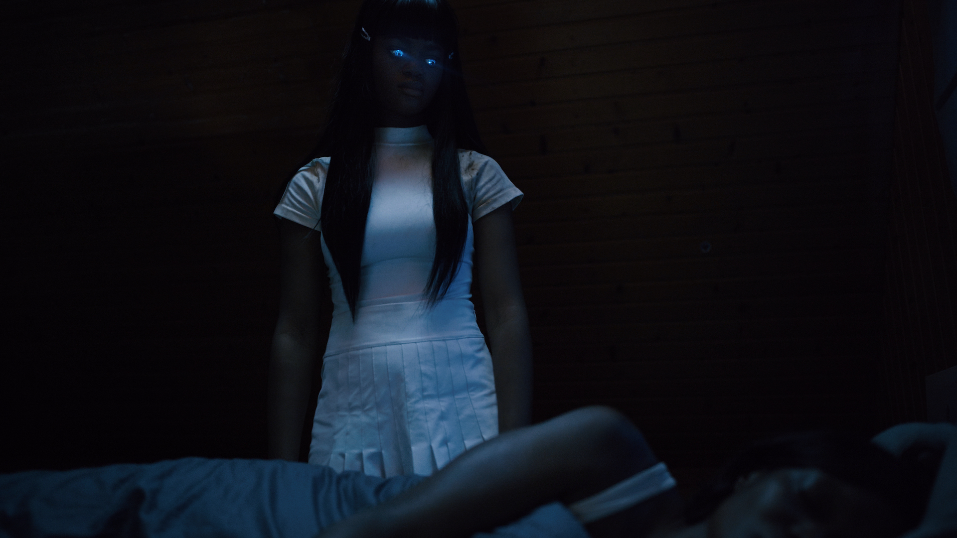 'I AM' (2021) Review: Suspenseful Sci-Fi Short Builds Mystery