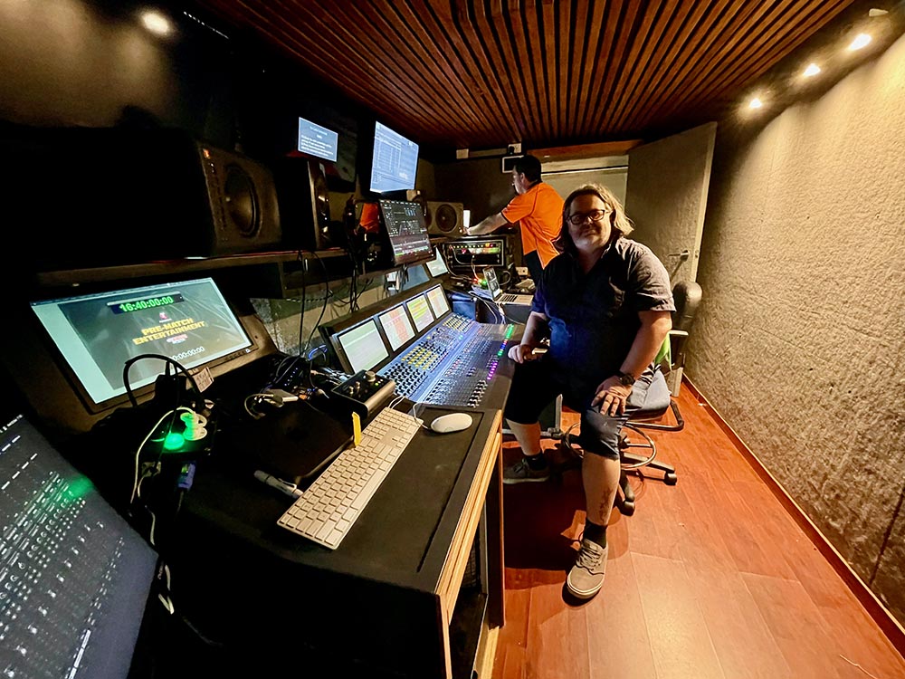 Oysters Mixes the AFL Grand Final Entertainment – ALIA