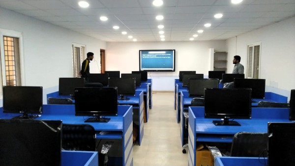 Smart Classroom In Govt Schools Phase 1 To Open By August End - All ...