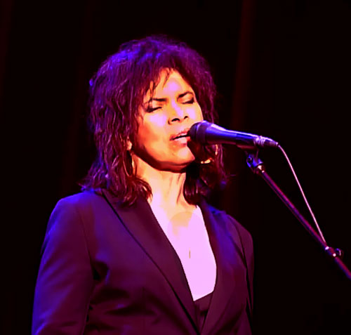 Leonard Cohen Concert Video: Sharon Robinson's Sumptuous Performance Of ...