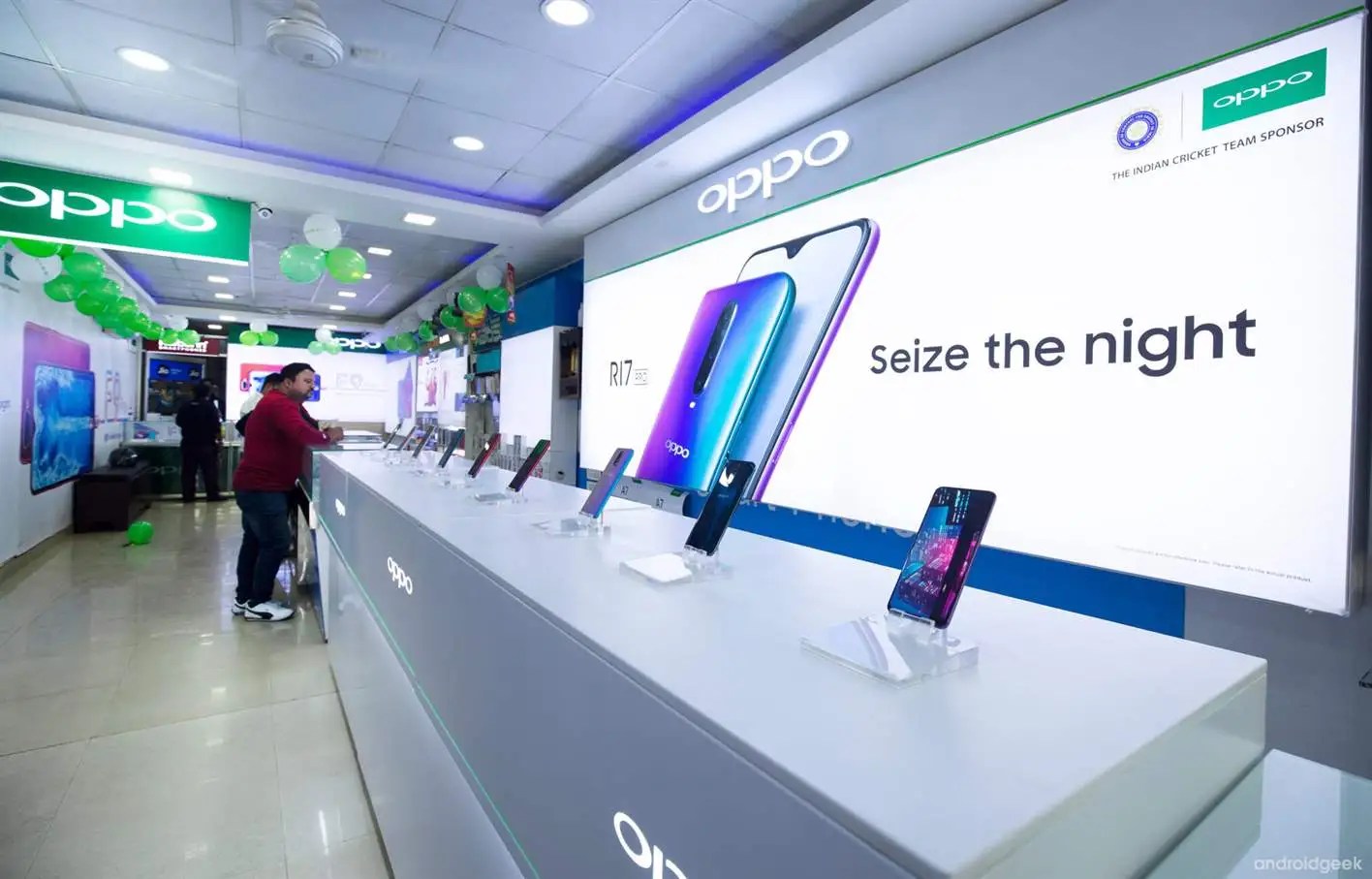 OPPO CPH2205 em certificação FCC, revela design e características ...