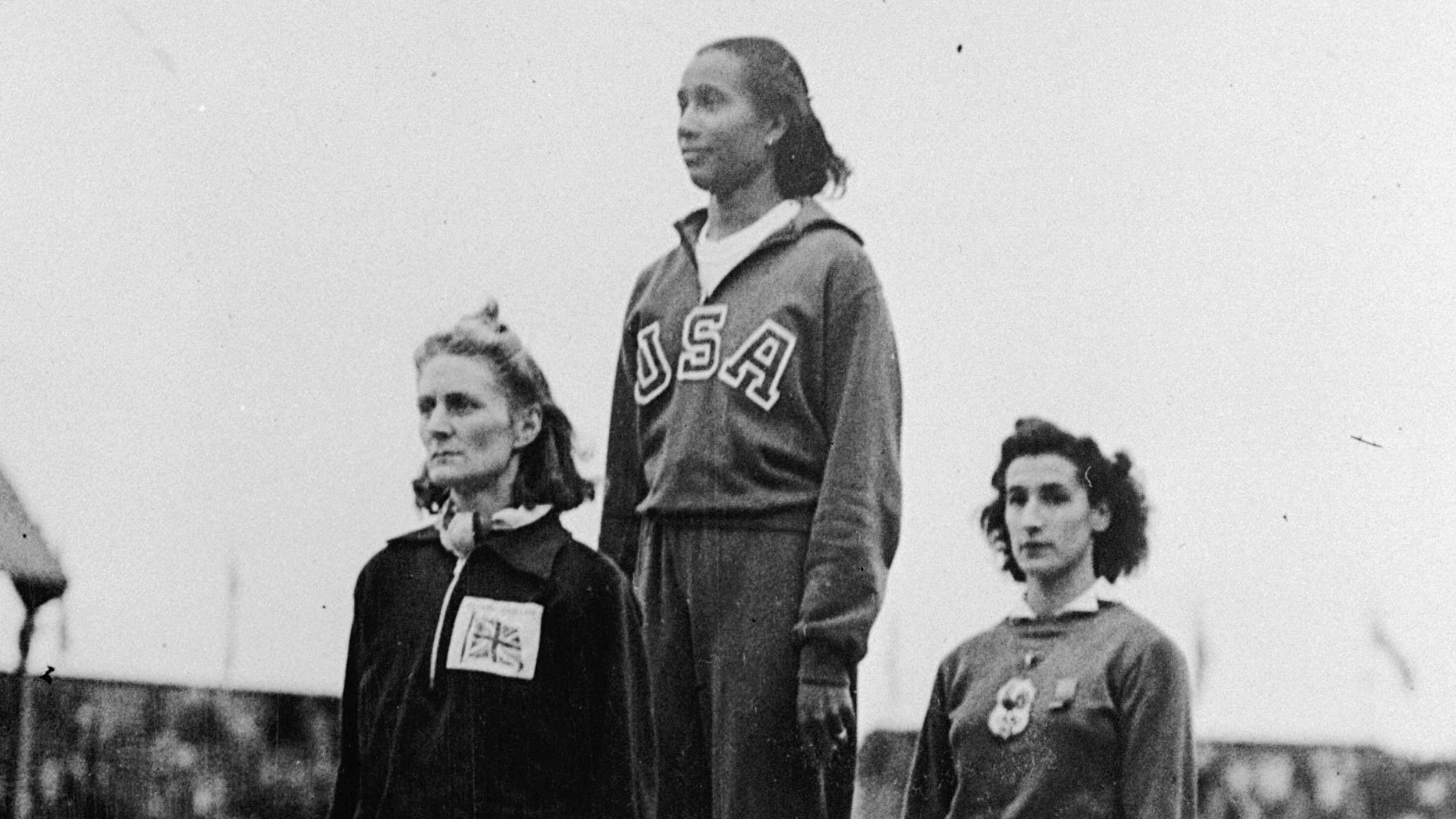 Bernie Custis: the first black pro quarterback to start in the modern ...