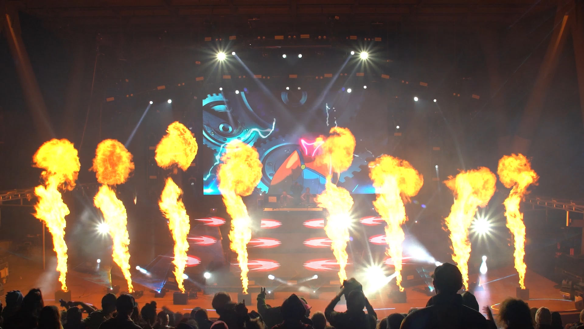 Ganja White Night | Wobble Rocks - Antic Studios