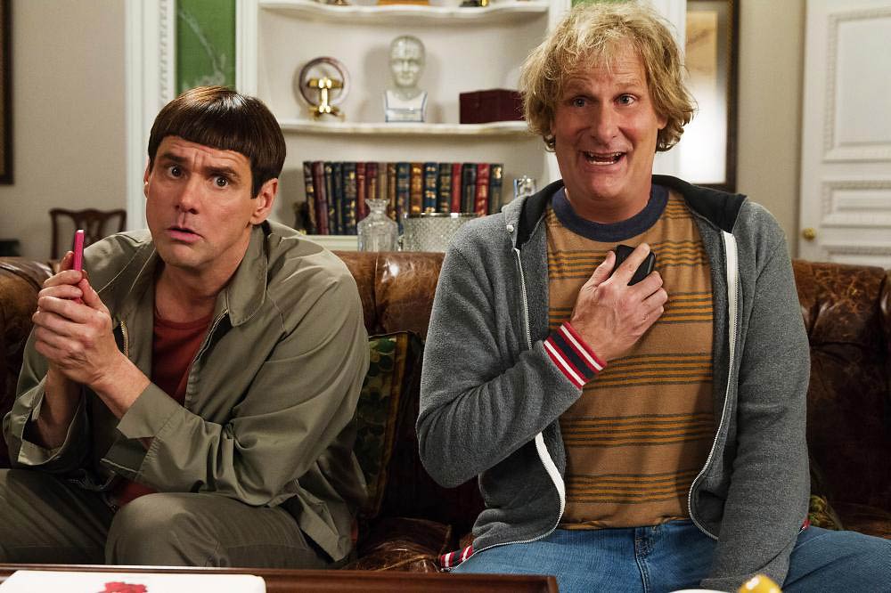 Watch Jeff Daniels Simultaneously Play Four Characters Time