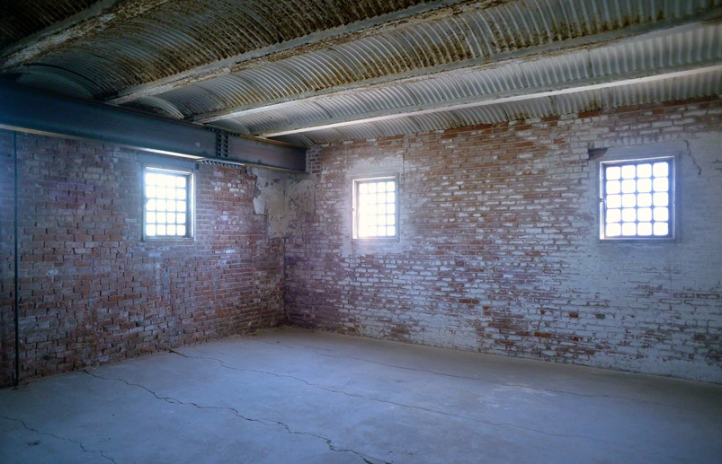 Metropolitan Storage Warehouse: Fire Proof | Architectures/Models