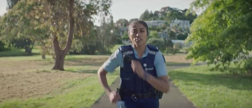 [TMP] "Most entertaining police recruiting ad ever ..." Topic