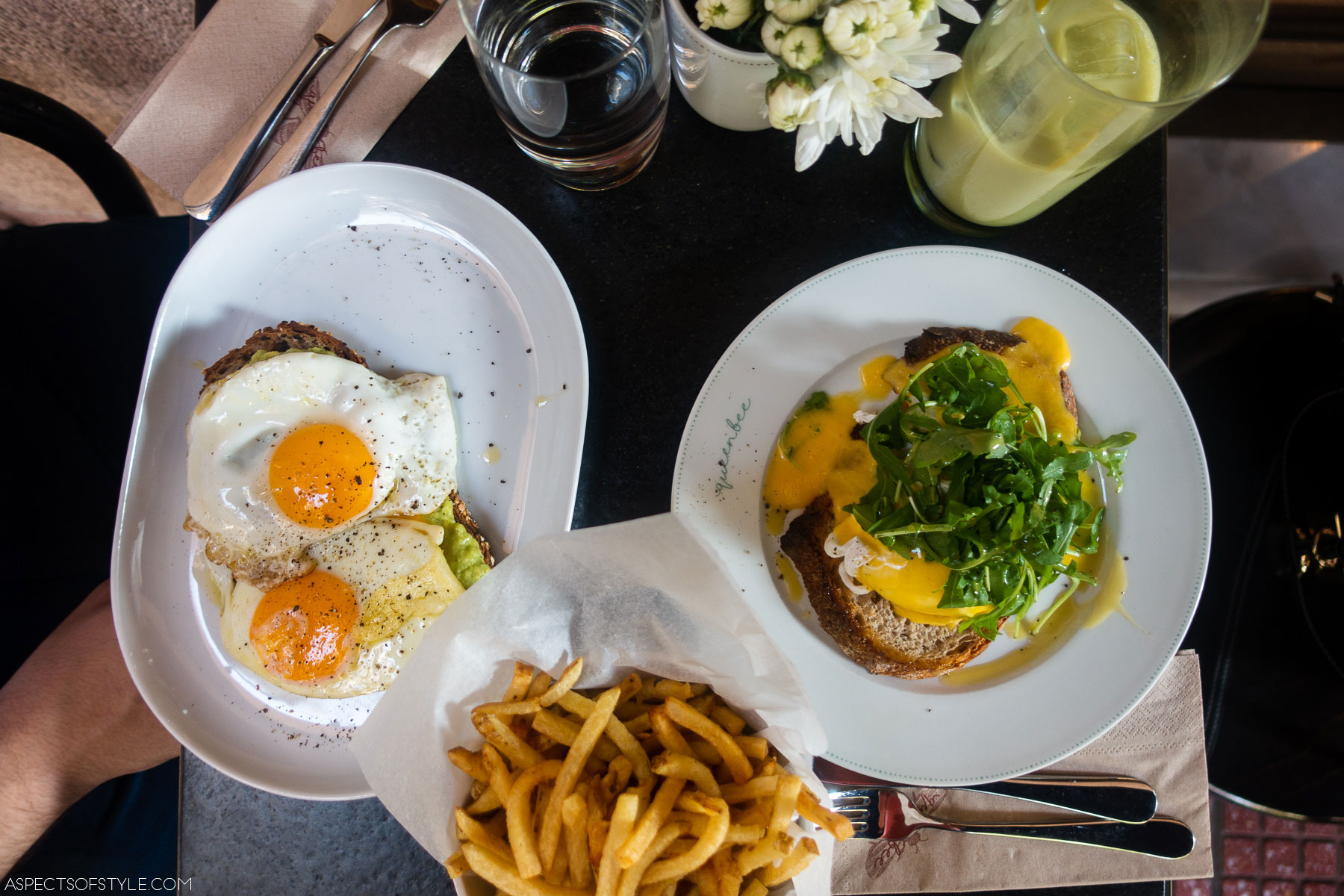 Queen Bee Athens - Aspects Of Style