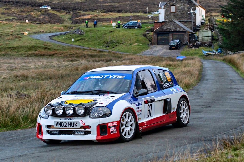 Father and son return in Renault Clio V6 – 2025 Protyre MUK Asphalt ...