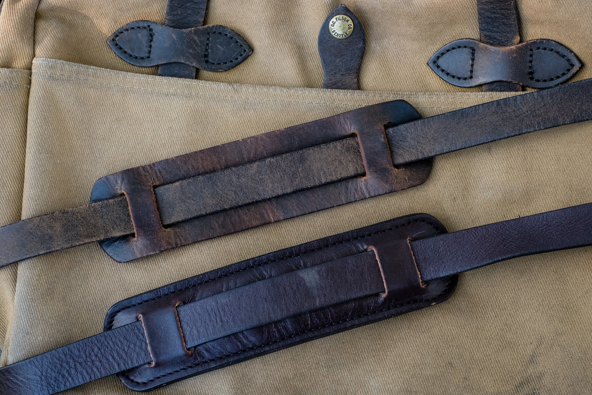 Filson 257 Briefcase Model Then and Now – Aun Tay