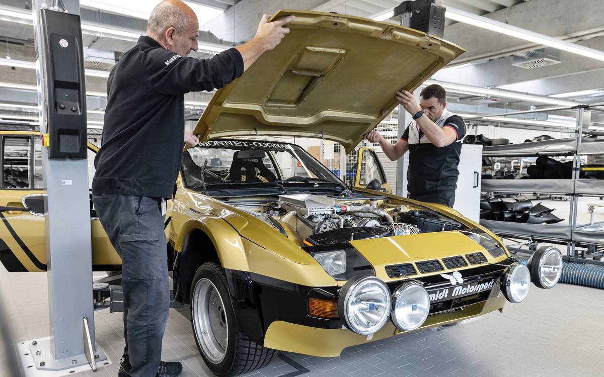 El reencuentro de Walter Röhrl y el Porsche 924 Carrera GTS Rally que ...