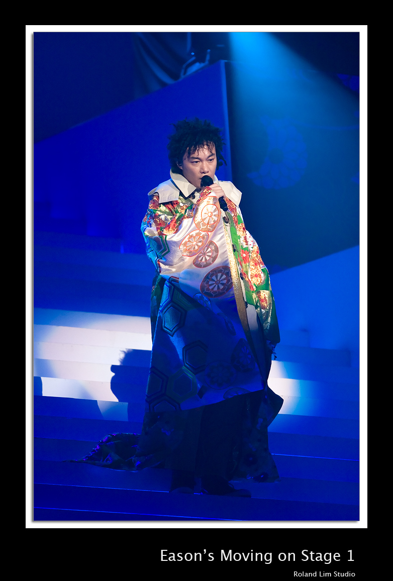 Eason Moving on Stage Concert with Canon EOS 40D | The World According ...