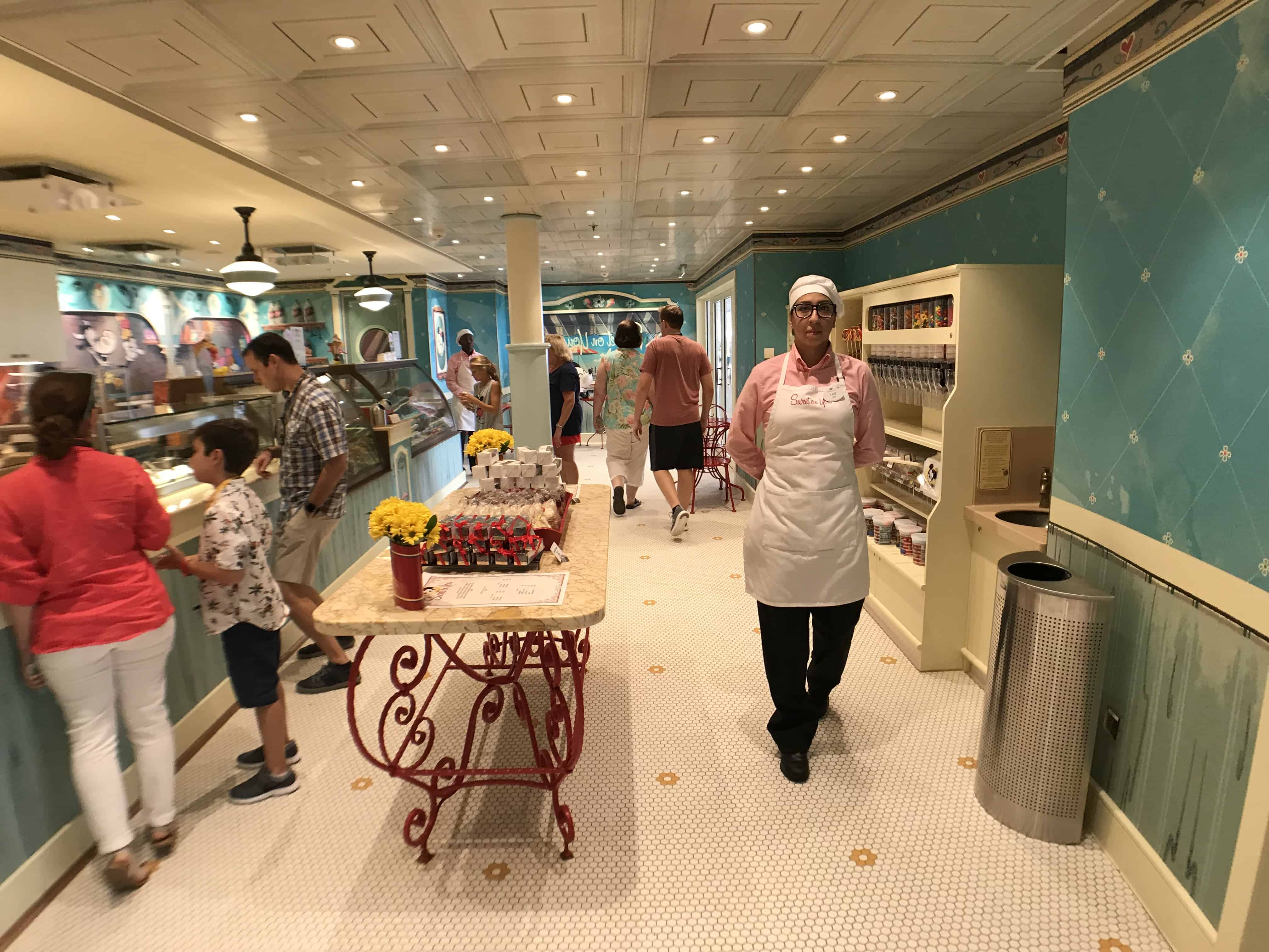 Disney Fantasy Sweet on You Shop – Back to the Mouse