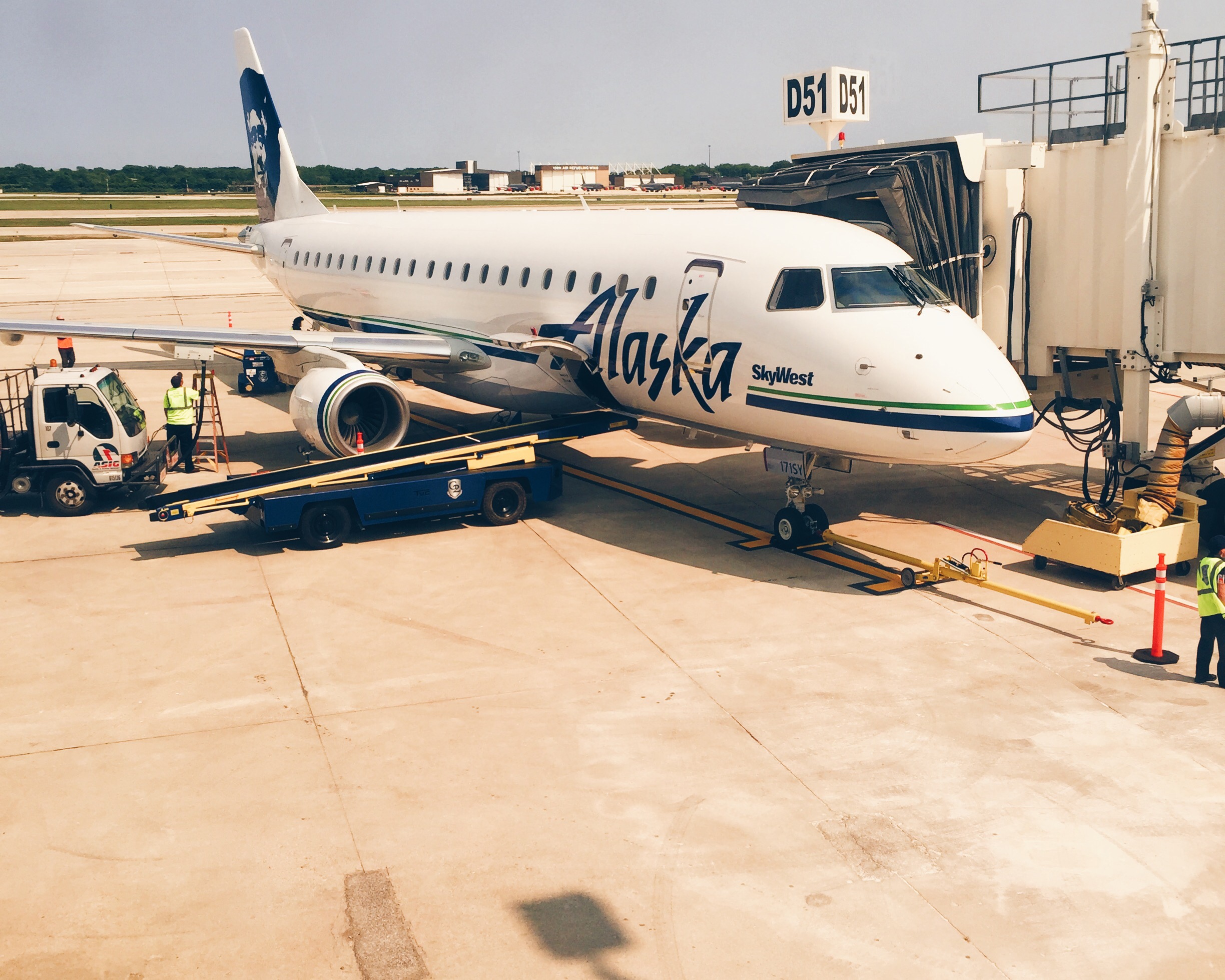 E175 | Stephan Segraves - badice.com