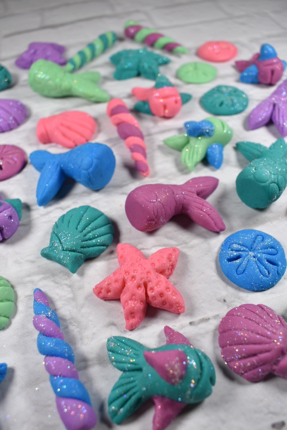 FONDANT PORTFOLIO • baste cut fold