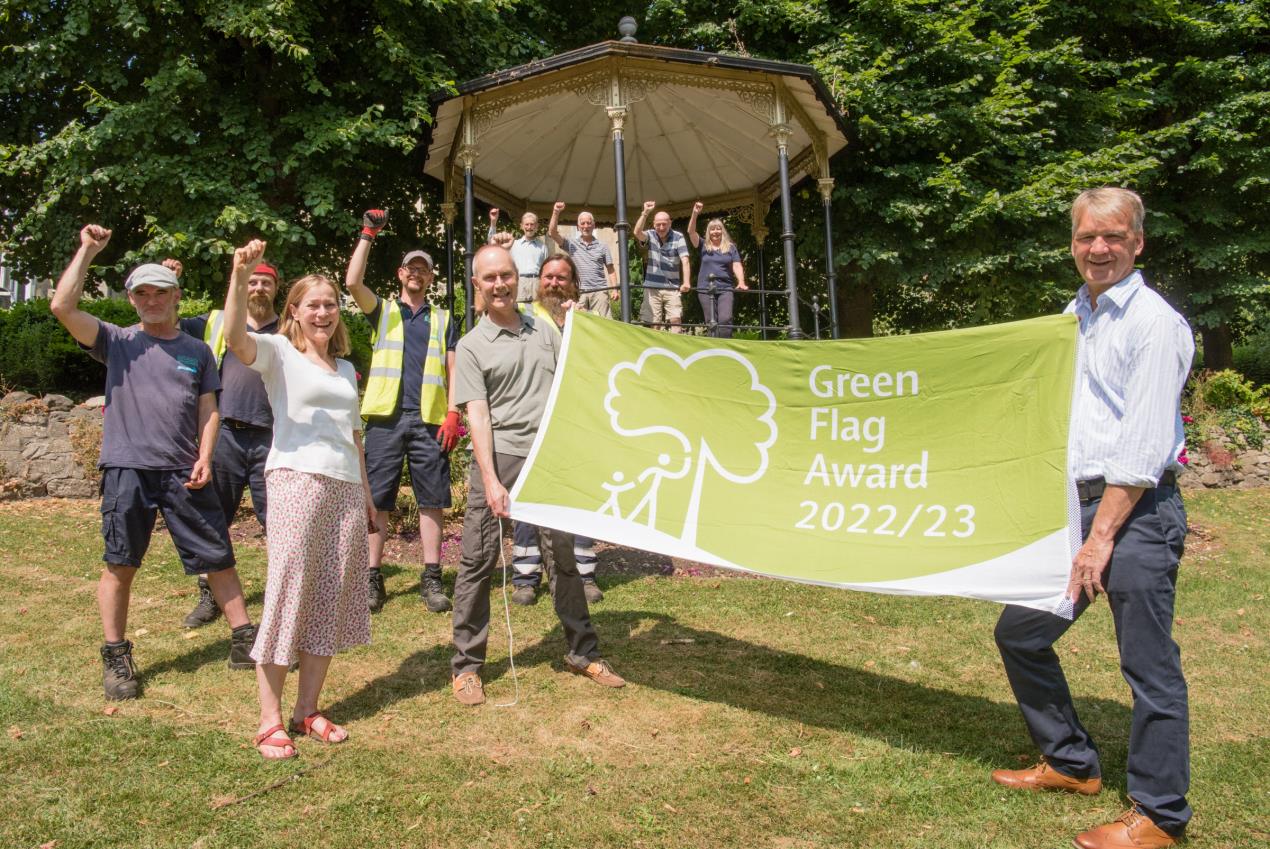Six Green Flags for Bath parks – BATH NEWSEUM
