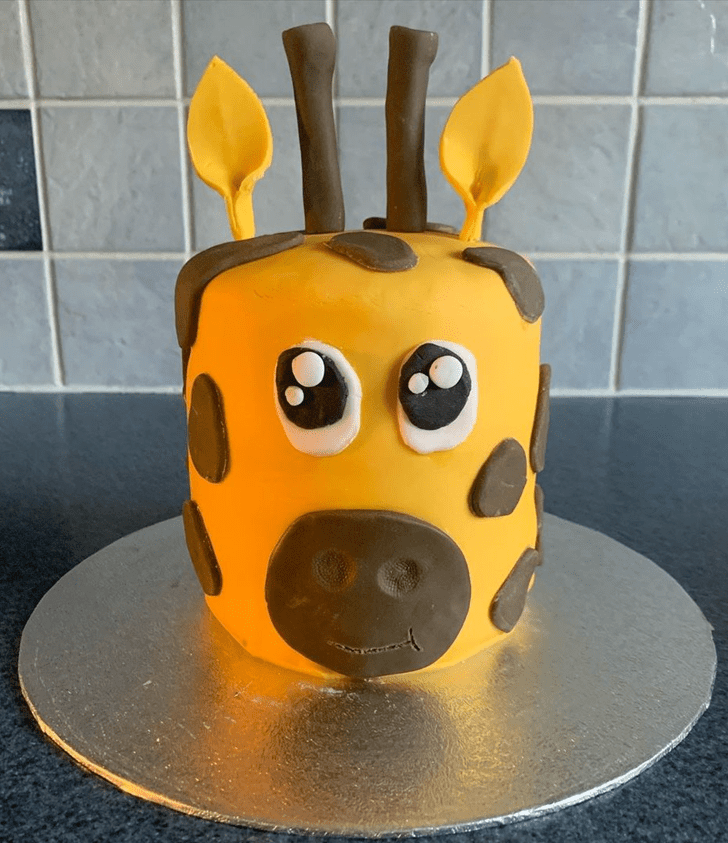 Giraffe Cake Design Images (Giraffe Birthday Cake Ideas)