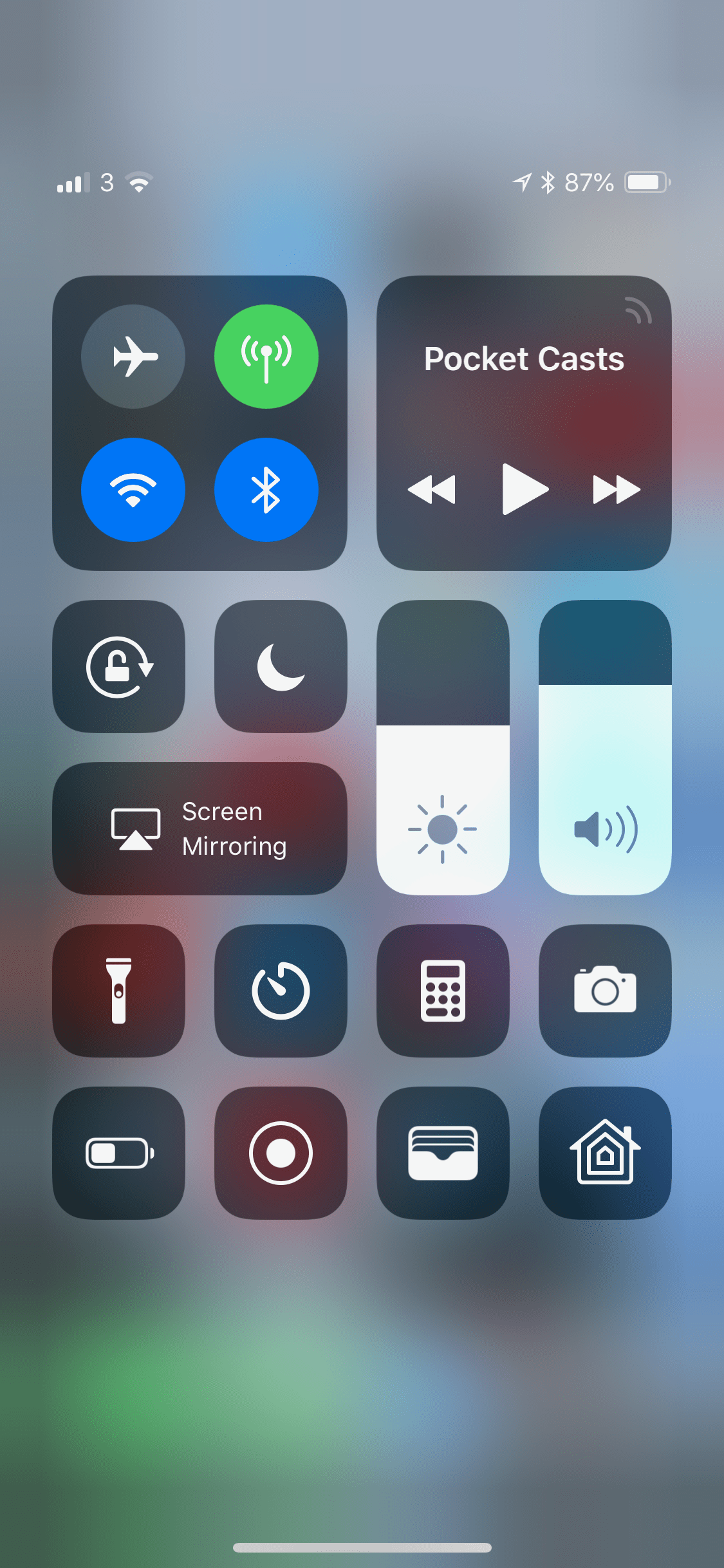How do you record the screen on an iPhone or iPad? - The Big Tech Question