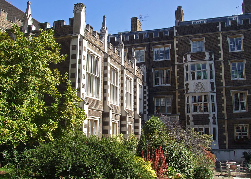 Secrets of the Middle Temple - A Bit About Britain