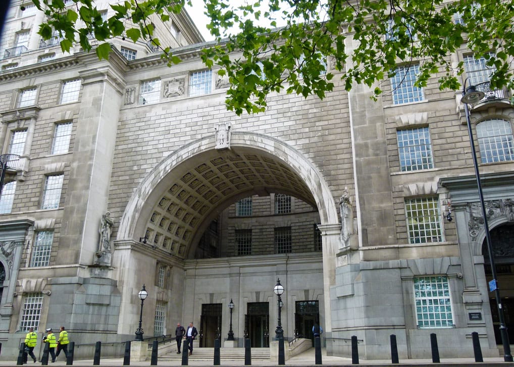 I spy - secret London - A Bit About Britain