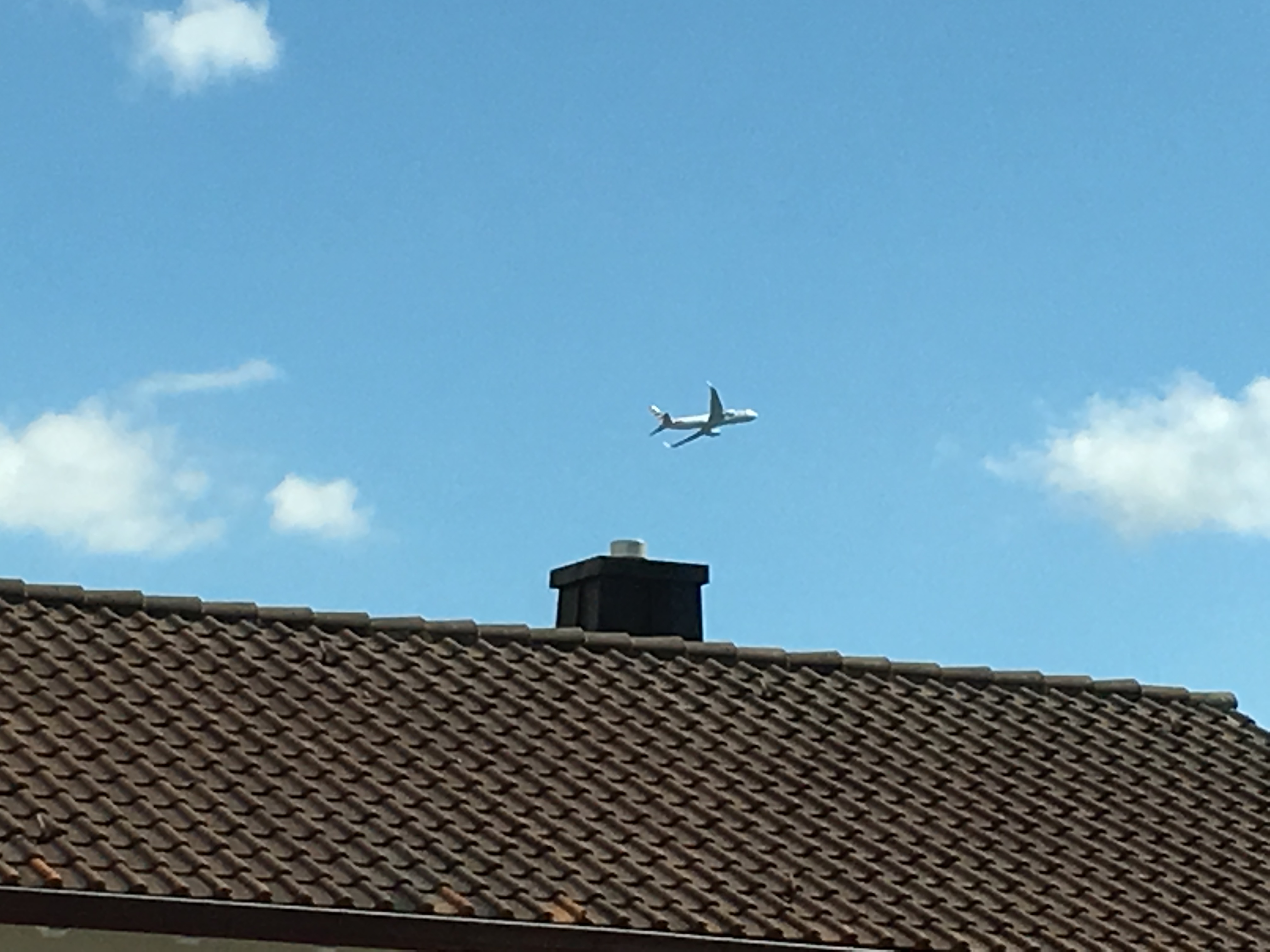 ESP8266 based Plane Spotter – How To – Squix – TechBlog