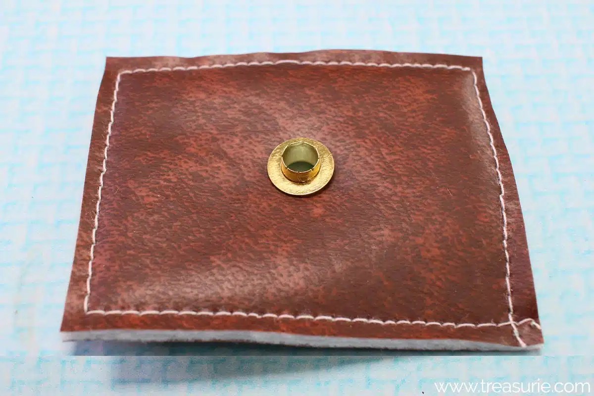 Setting Eyelets & Grommets - Easy Guide | TREASURIE