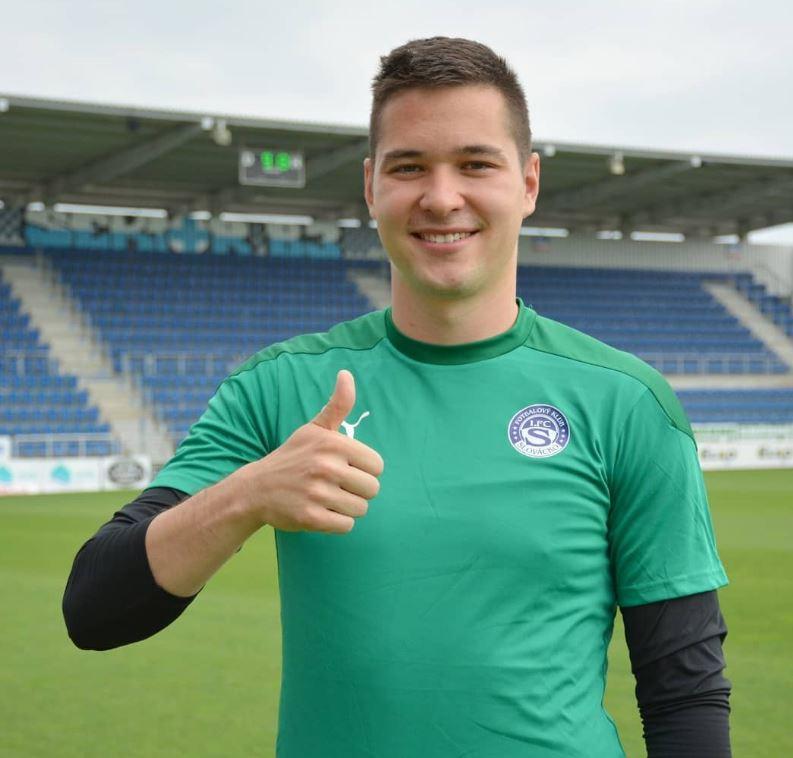 CLB Công an Hà Nội muốn chiêu mộ thủ môn Việt kiều Filip Nguyễn ...