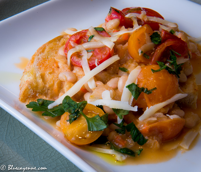 White Bean Ragout with Toast