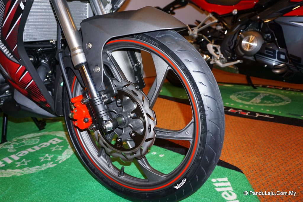 Benelli RFS 150i, Bebek Super Rival Yamaha Y15ZR dan Honda RS150R ...