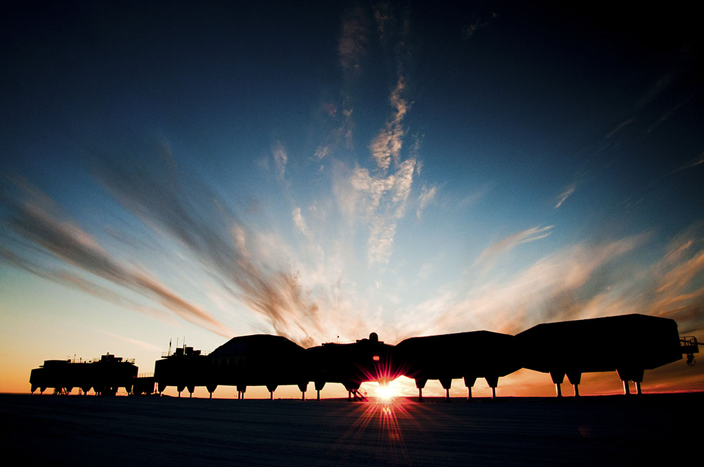 Help celebrate Midwinter's Day in Antarctica | Boing Boing