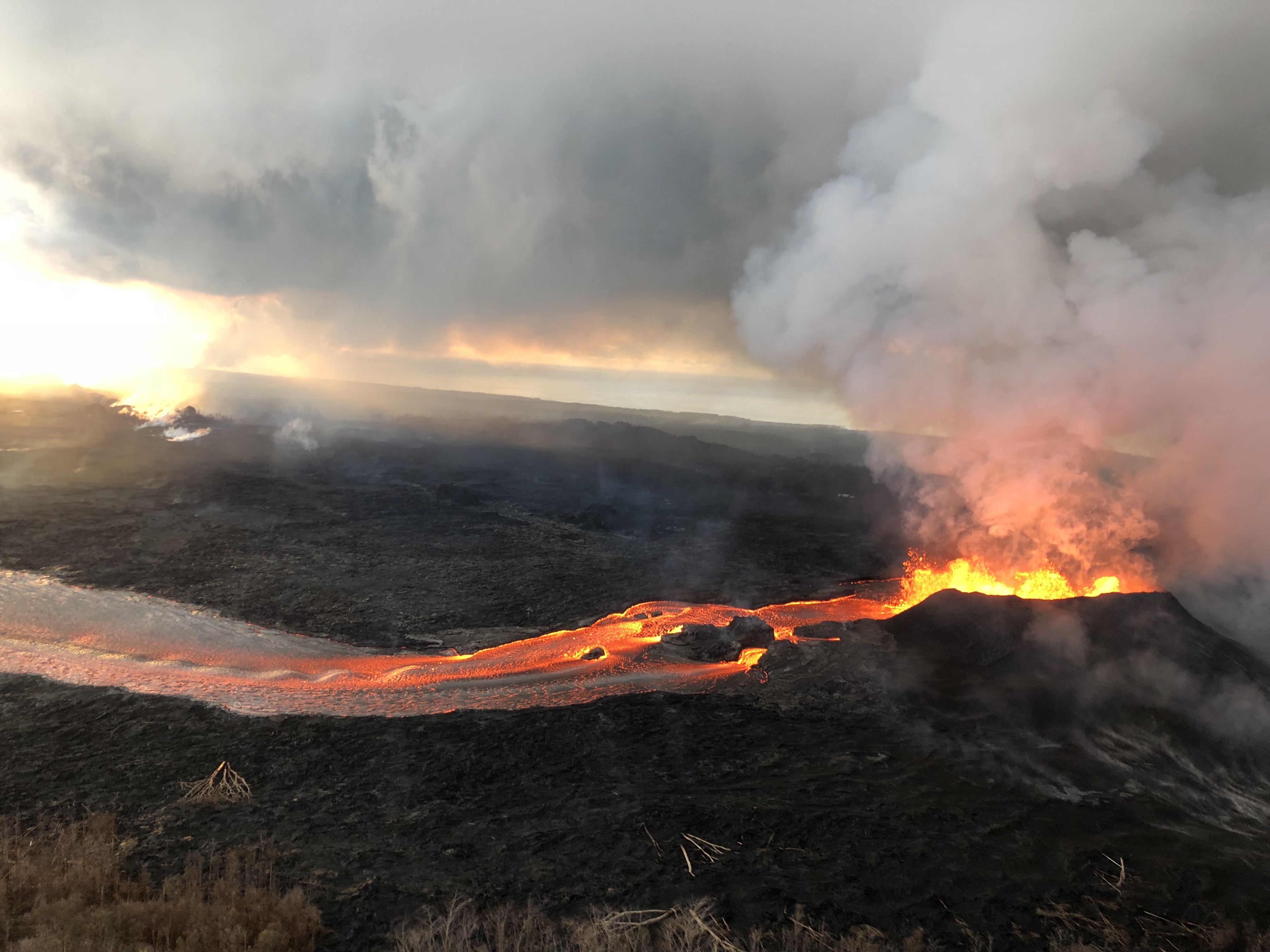 Standing waves in lava on Kīlauea | Boing Boing