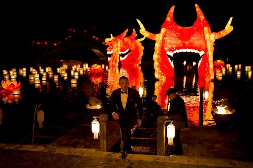 Opening weekend review–New Bond “Skyfall” delivers on all fronts – borg