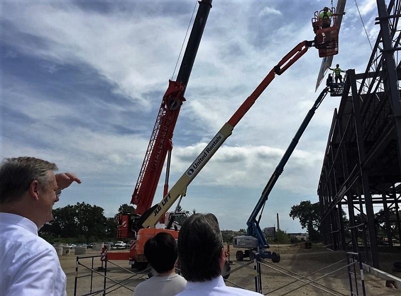 中国中车麻州总装厂封顶 香港波士顿直航明三月每天一班 – bostonese.com Online Journal / 双语网