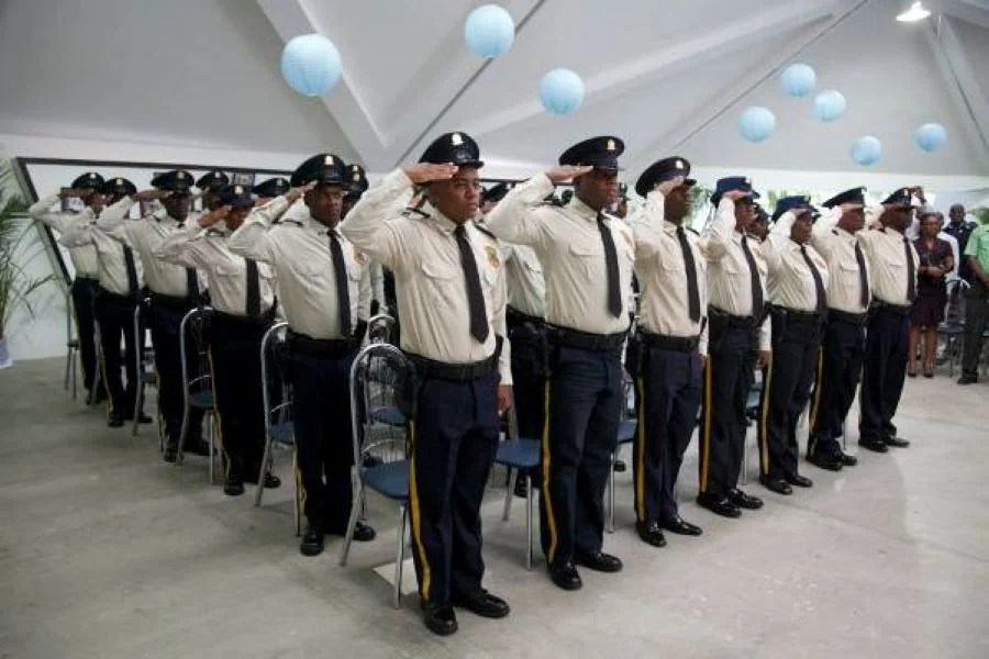 Qui protège les agents de la PNH ? - Boukan News