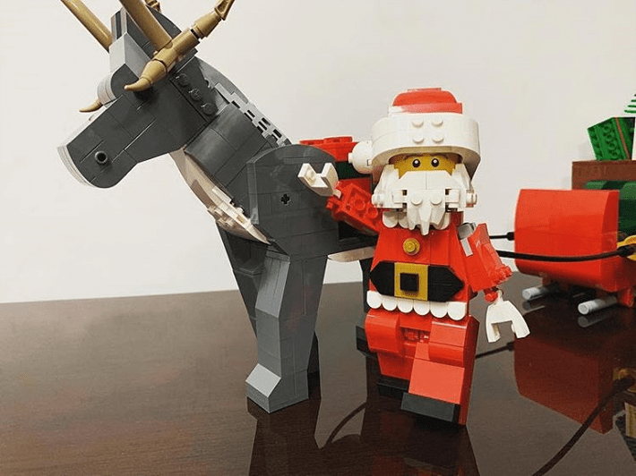 2018 LEGO Employee Christmas Gift (4002018) Revealed