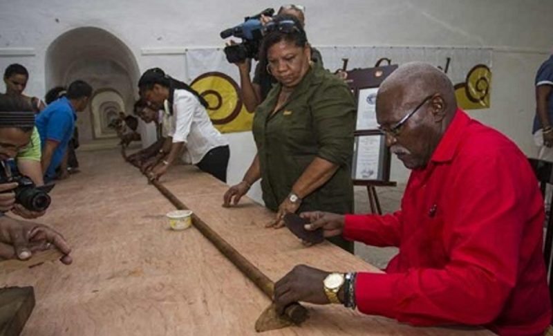 See The World’s Longest Cigar – 90 Meters Long! | UrbanWeeklyNG.com
